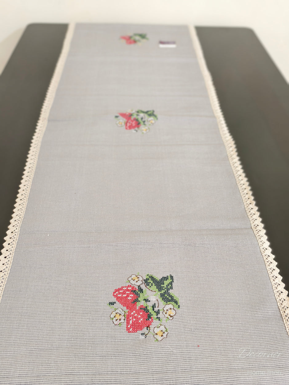 Table Runner – DECORNER HOME LINEN